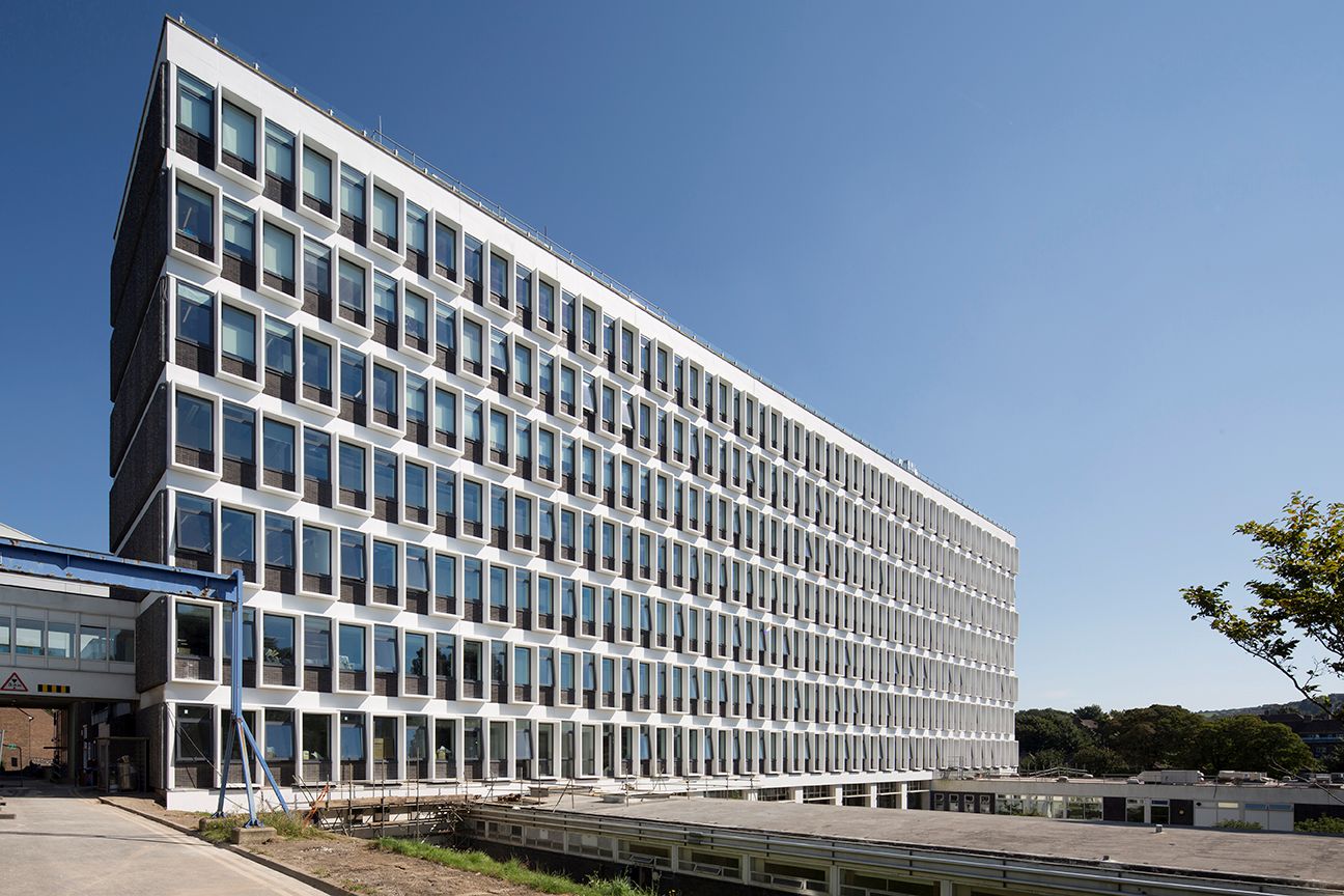 Cockcroft Building Recladding and Fit-out, University of Brighton ...