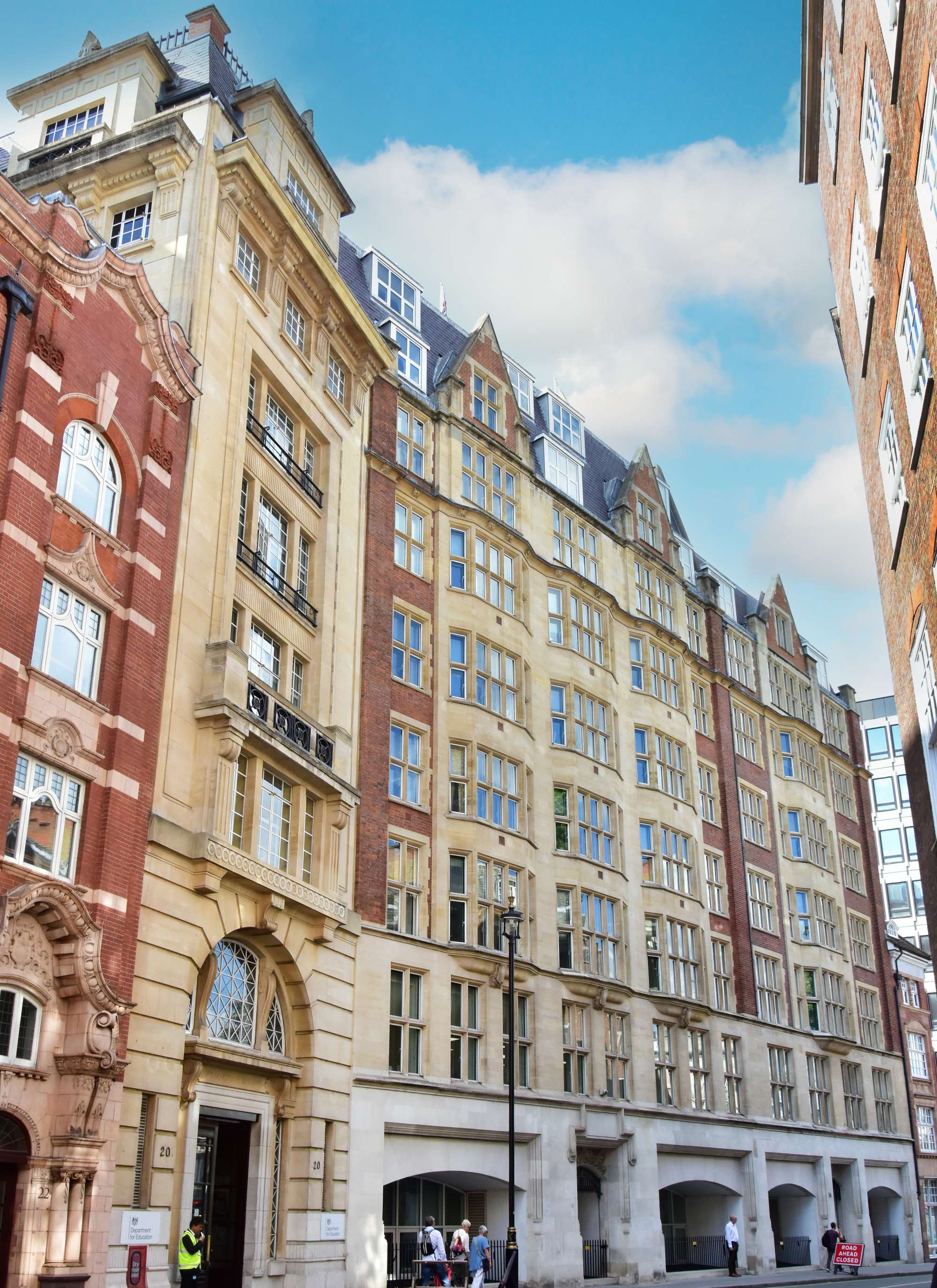 Willmott Dixon Interiors chosen for DfE’s Sanctuary Buildings HQ ... Willmott Dixon Interiors chosen for DfE’s Sanctuary Buildings HQ ...