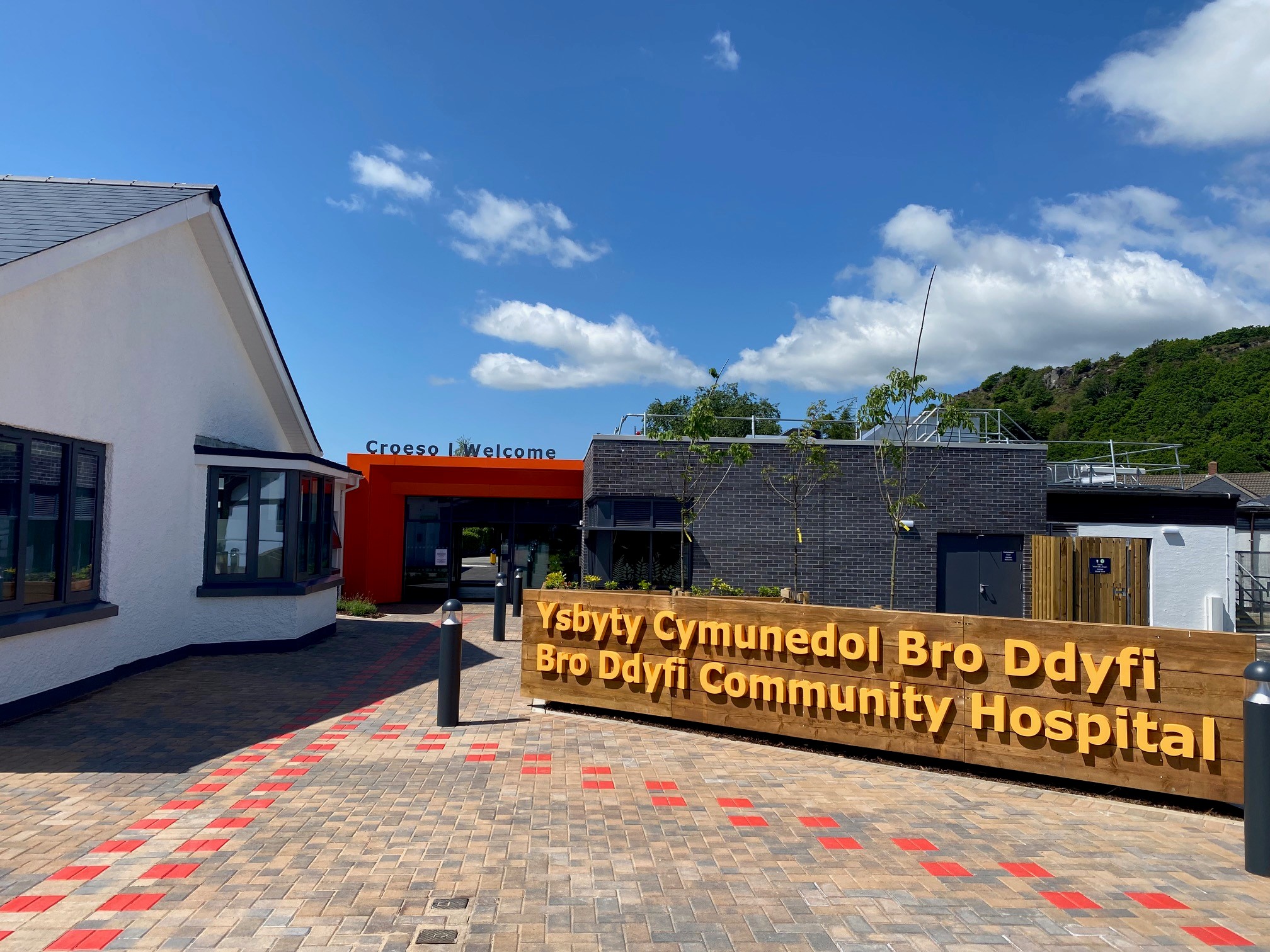 Bro Ddyfi Community Hospital – regeneration & retrofit | Willmott Dixon