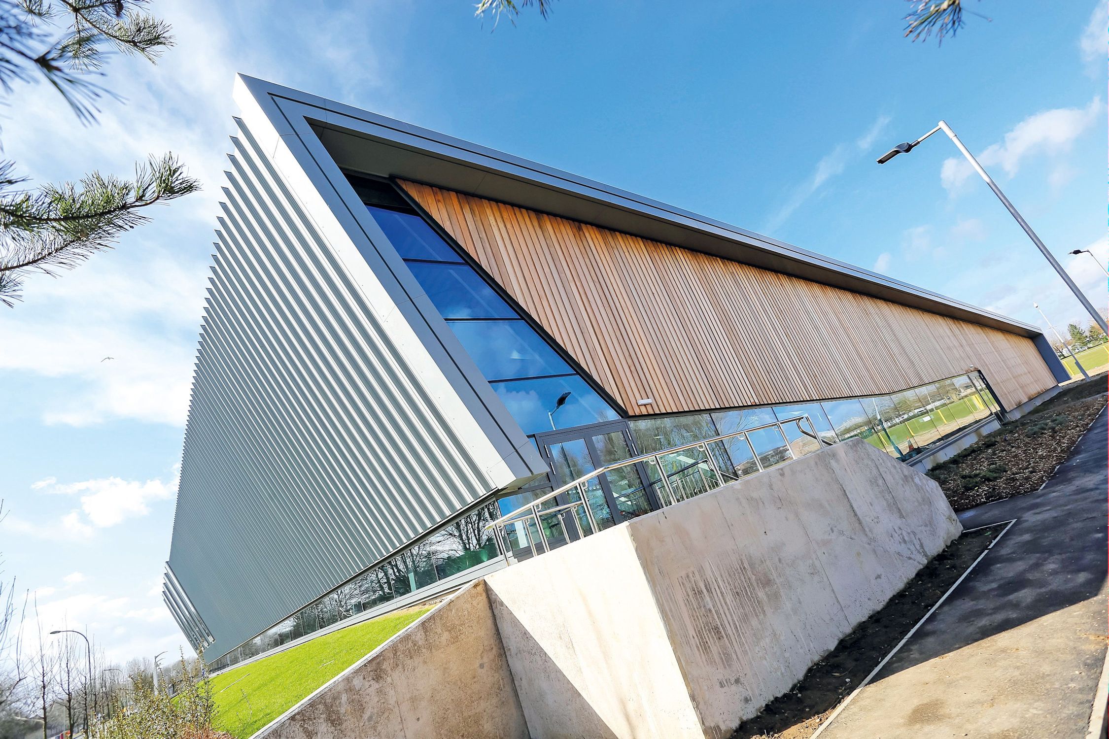 Leys Pools and Leisure Centre, Oxford | Willmott Dixon
